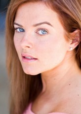 Erin Boyes - Sinemalar.com